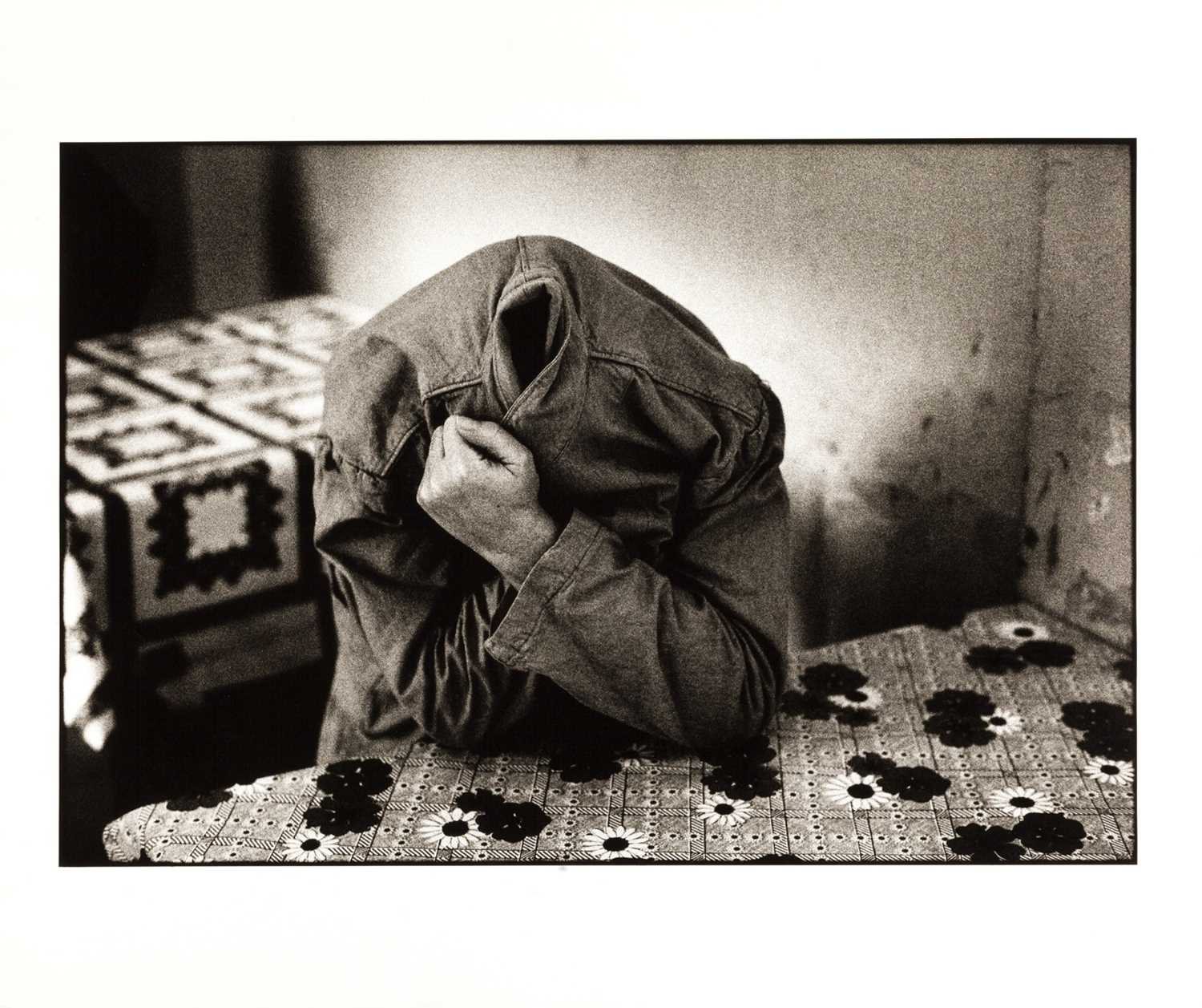 Lot 185 - RAYMOND DEPARDON (*1942)